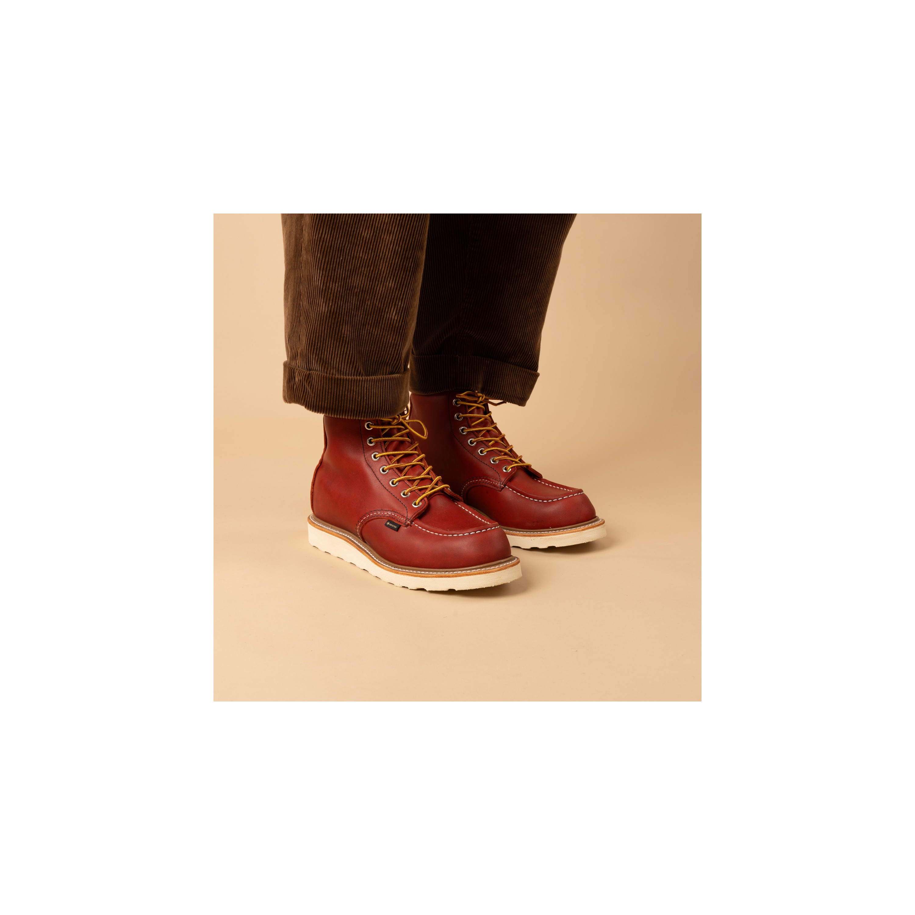RED WING SHOES / Gore-Tex Moc Toe 8864 Russet Taos
