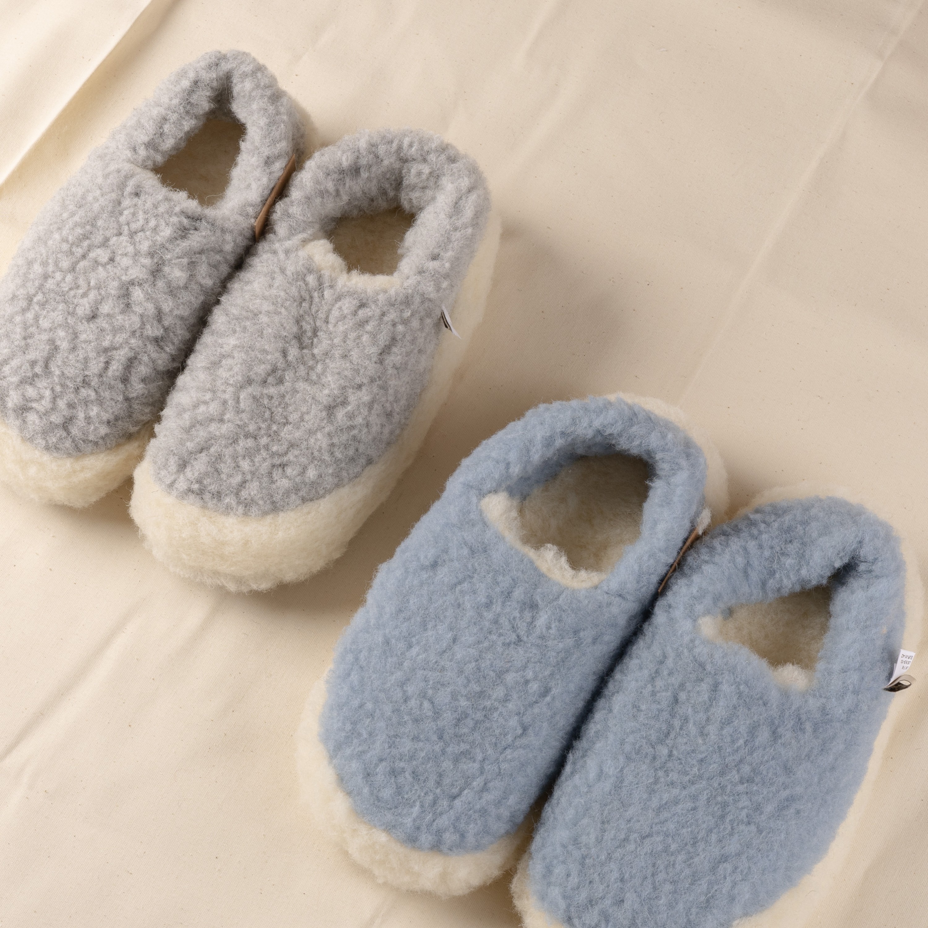 COLDBREAKER / Siberian Slippers Icy Blue